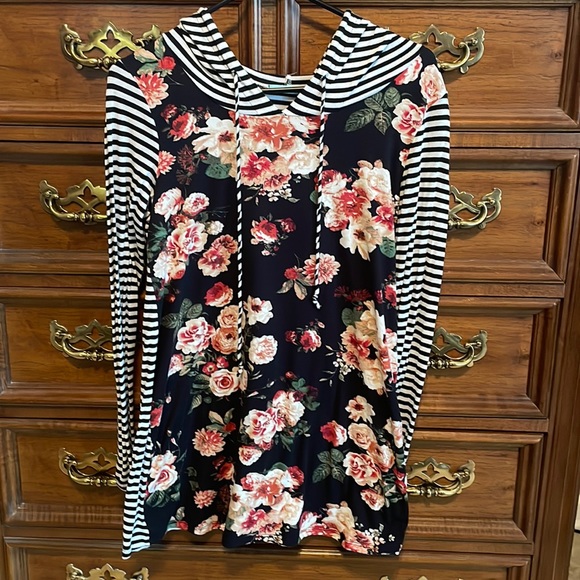 P. S. Kate | Tops | Ps Kate Tunic Length Tee With Hood | Poshmark